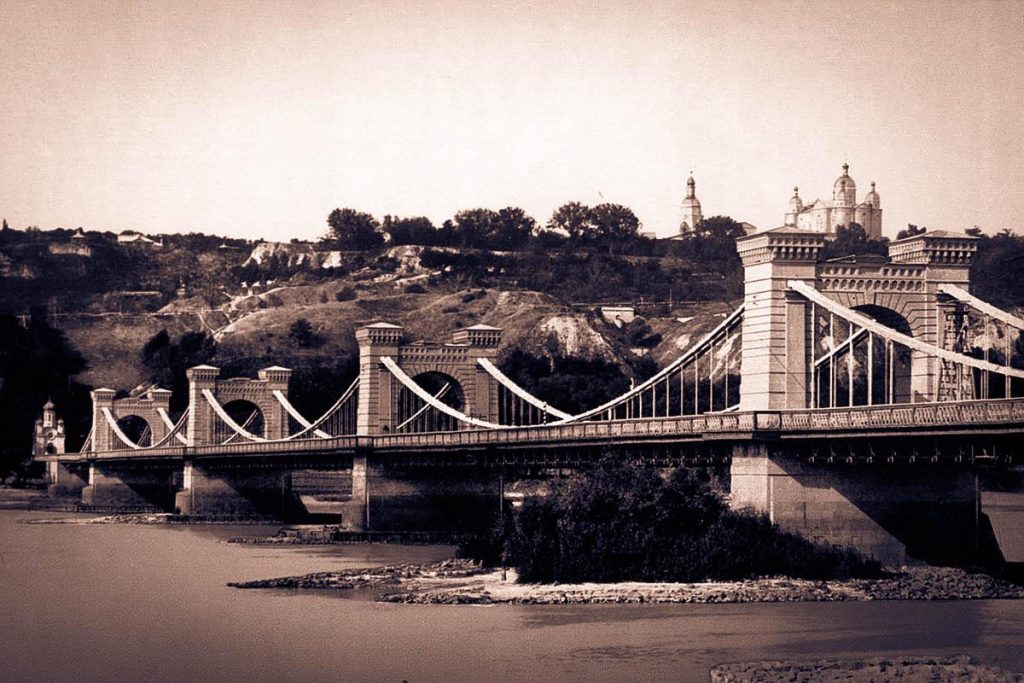 Nicholas Chain Bridge in Kyiv was the largest bridge in Europe - U-Krane